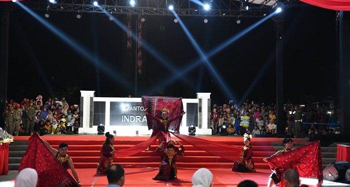 Jadi Icon Baru Indramayu, Alun-alun Puspa Wangi Diresmikan - Informasi ...